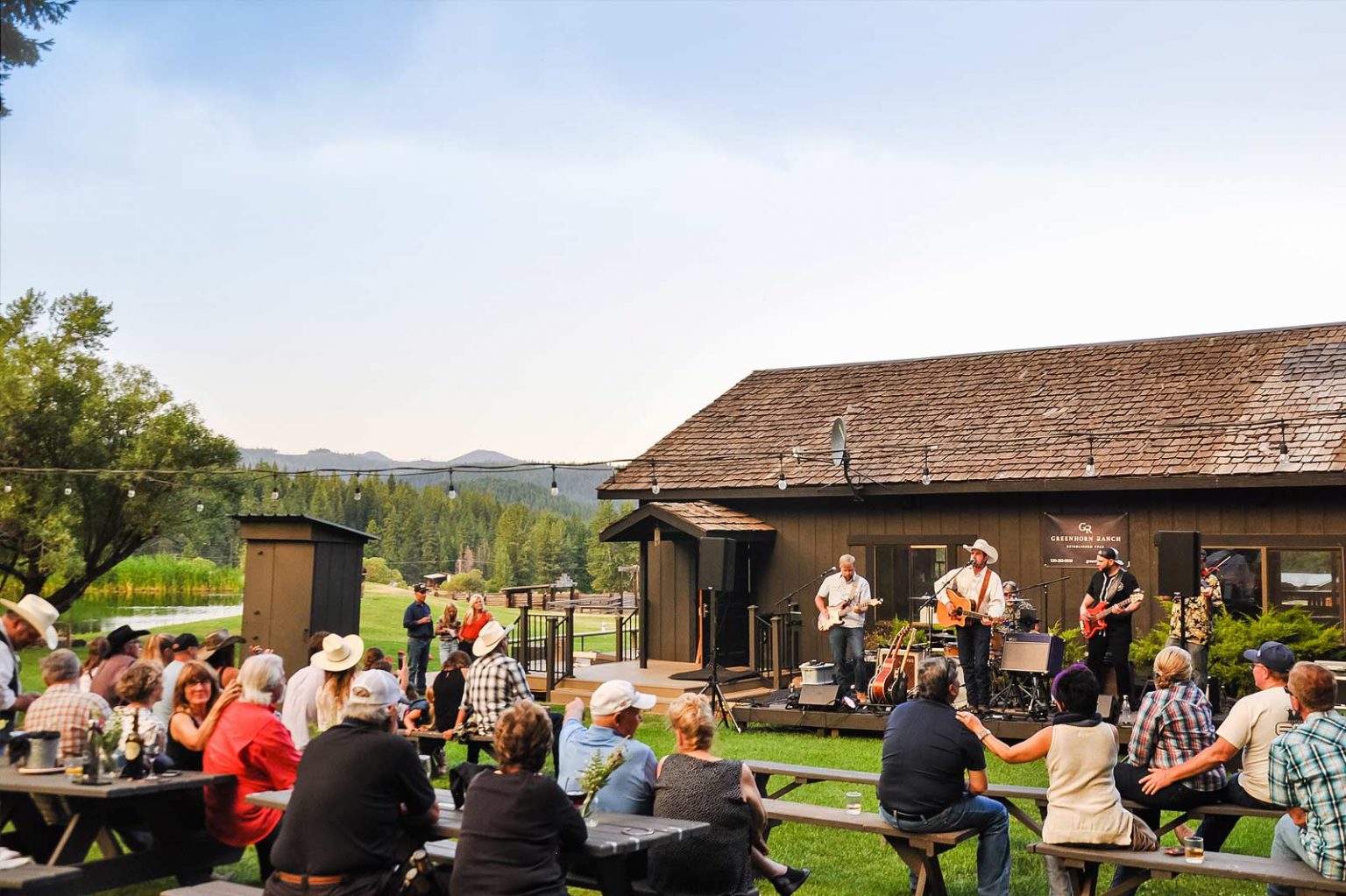 Why Our California Dude Ranch Is the Best For Any Family